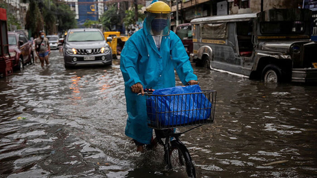 Contabilizan 11 Muertos Y Decenas De Miles Evacuados Por Inundaciones