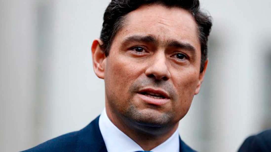 Carlos Vecchio Sale De La Embajada Designada Por Guaidó En Eeuu Tras La