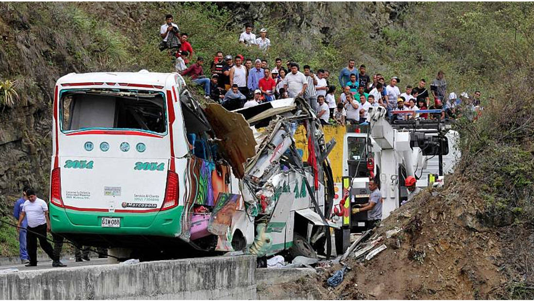 Al menos 40 muertos y 78 heridos al chocar dos autobuses en Senegal
