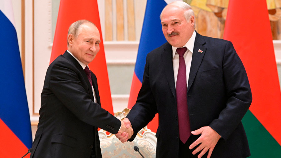 Putin y Lukashenko se reúnen mañana en Moscú para hablar de Ucrania