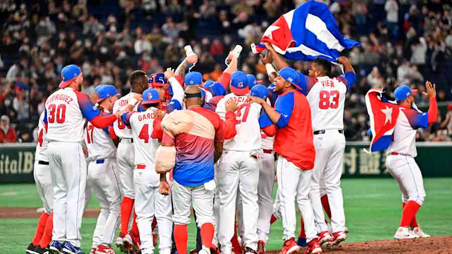 Cuba vuelve a la élite del béisbol como primer semifinalista del Mundial