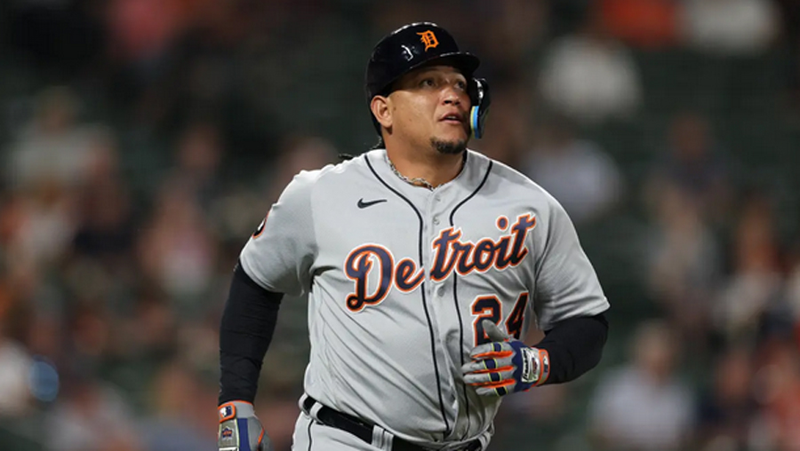 Miguel Cabrera se acerca a un histórico en dobles