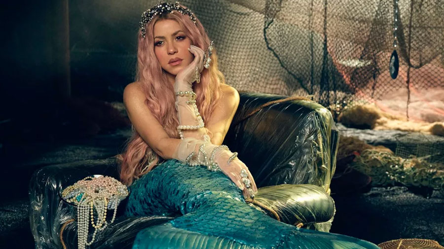 Shakira y Manuel Turizo estrenan "Copa Vacía"