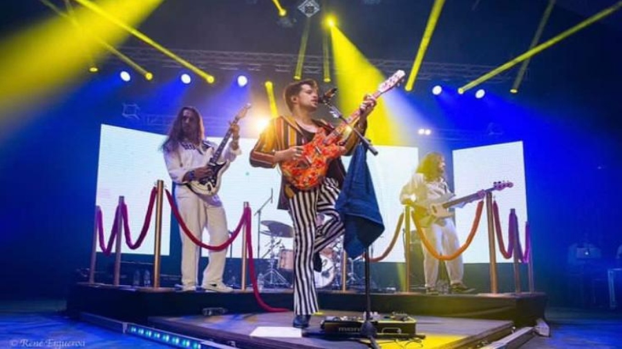 Lasso alegró a sus fanáticos a casa llena en la USB