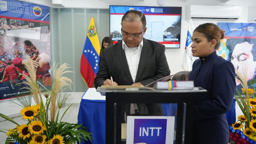 Designan al G/D Gabriel Aguana presidente del INTT