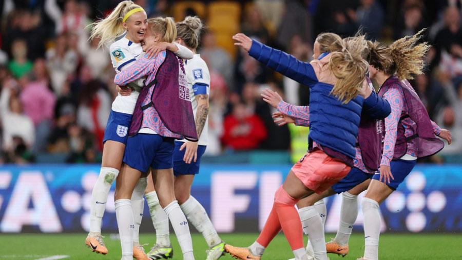 Inglaterra sufre ante Nigeria y clasifica en la tanda de penales