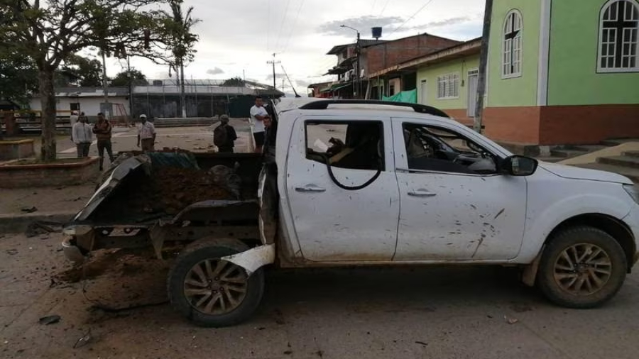 Un policía muere tras la detonación de un carro bomba en el suroeste de ...