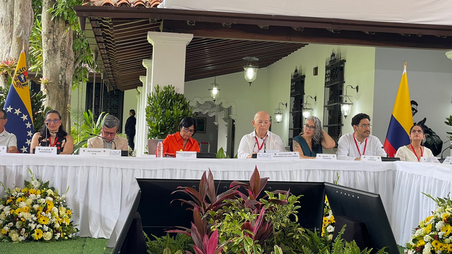 Ciclo De Diálogo Entre Eln Y Gobierno Colombiano Fue Instalado En Caracas