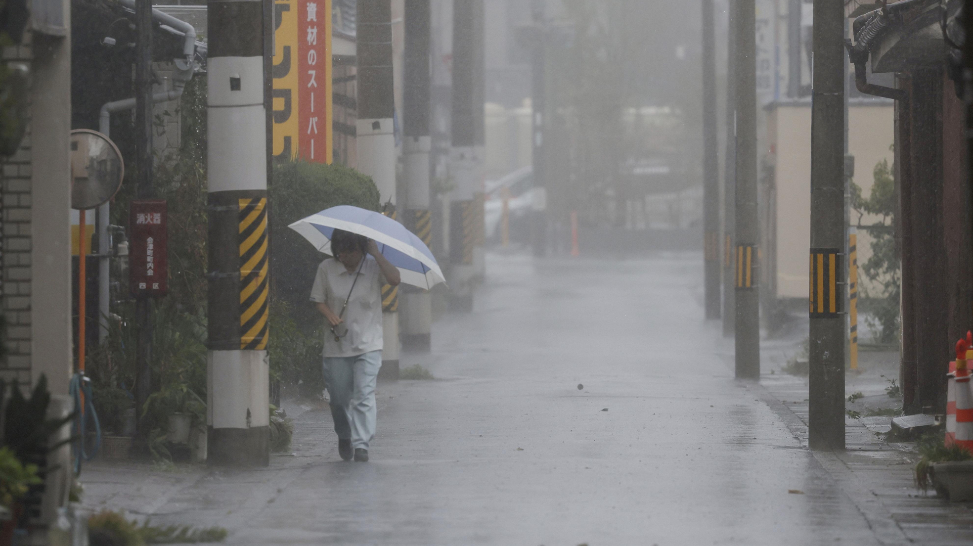 Unos 180.000 habitantes de Japón reciben alerta de evacuación por ...