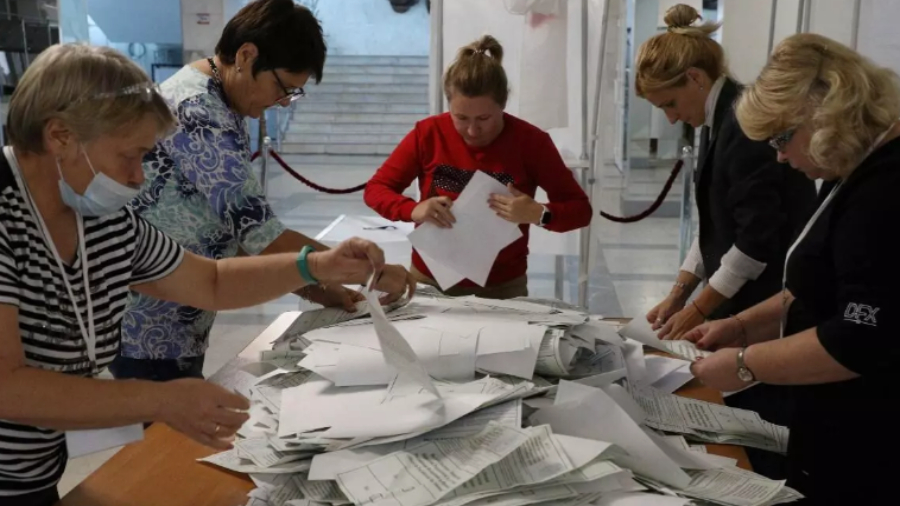 Las regiones anexionadas Lugansk y Jersón votan por anticipado en ...