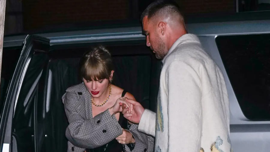 Taylor Swift confirma su romance con el jugador de la NFL Travis Kelce Taylor Swift confirma su romance con el jugador de la NFL Travis Kelce