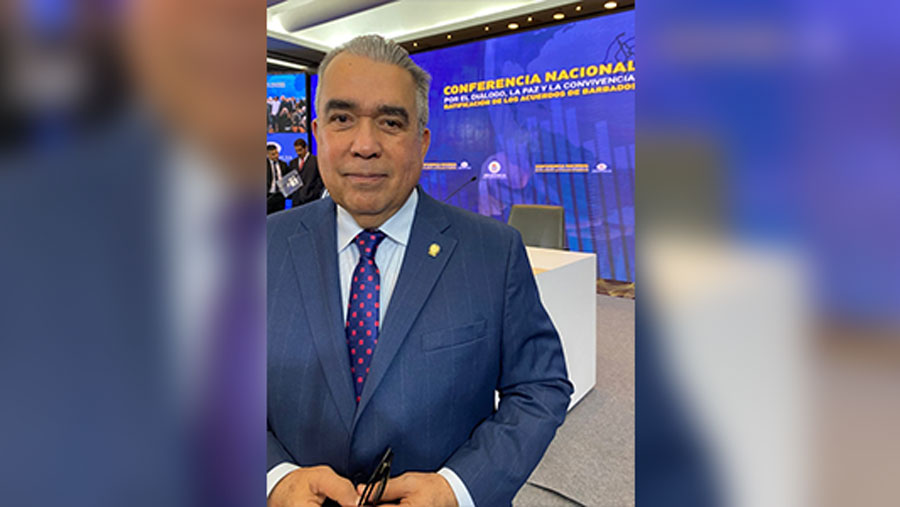 Luis Eduardo Martínez: "La verdadera polarización es entre los pocos ...