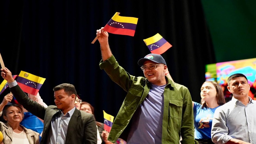 Juramentado Comando de Campaña "Venezuela toda" en defensa del Esequibo