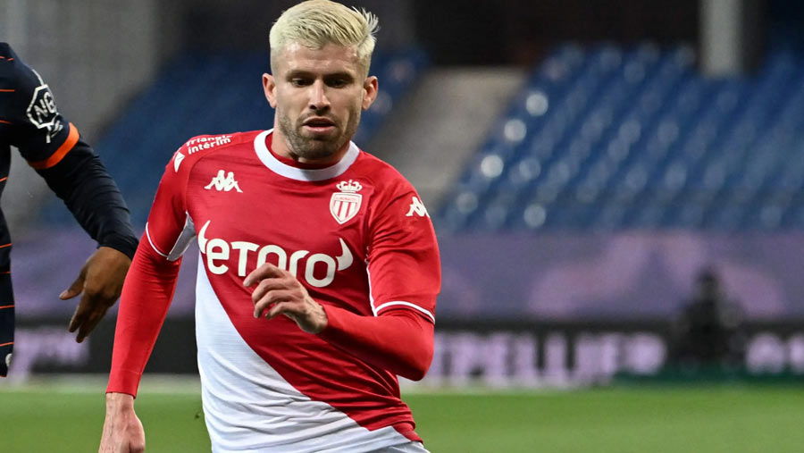 (+ Video) Un futbolista muerto tras ser alcanzado por un rayo en pleno ...