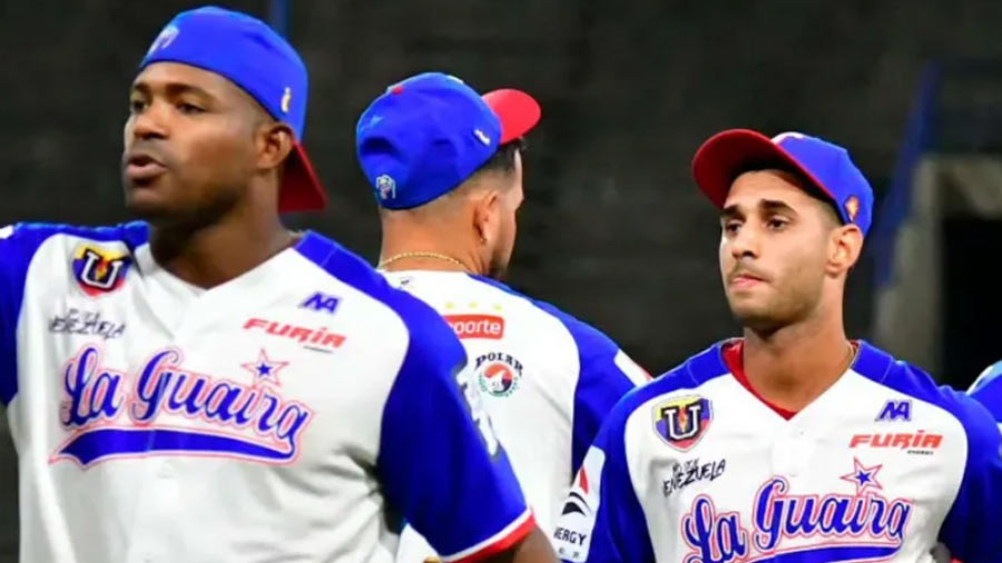 Tiburones Blanqueó A Caribes