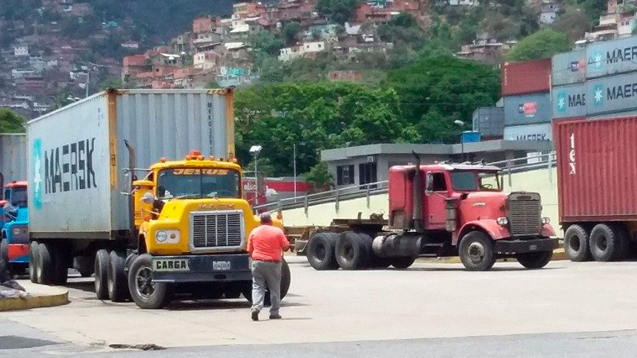 Gobierno establece velocidad máxima de 45 km/h para vehículos de carga ...