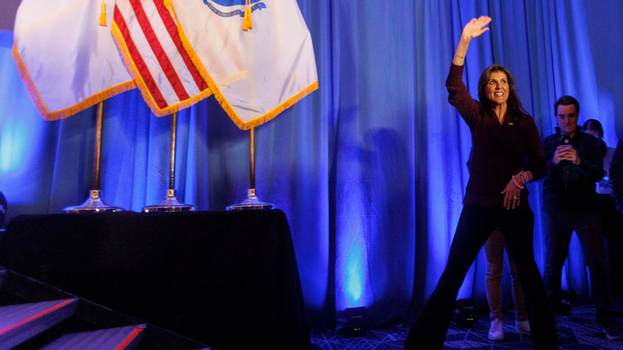 Nikki Haley logra su primera victoria frente a Trump en las primarias y ...