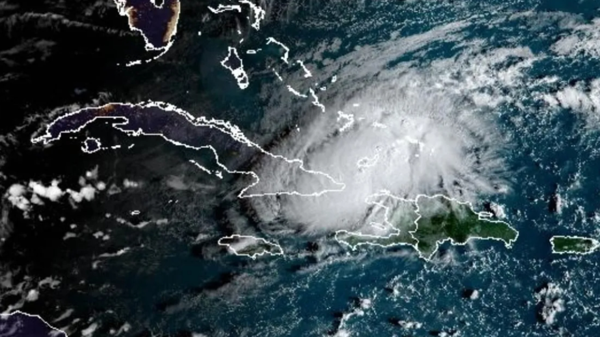 Al menos seis muertos por la tormenta tropical Óscar a su paso por el ...