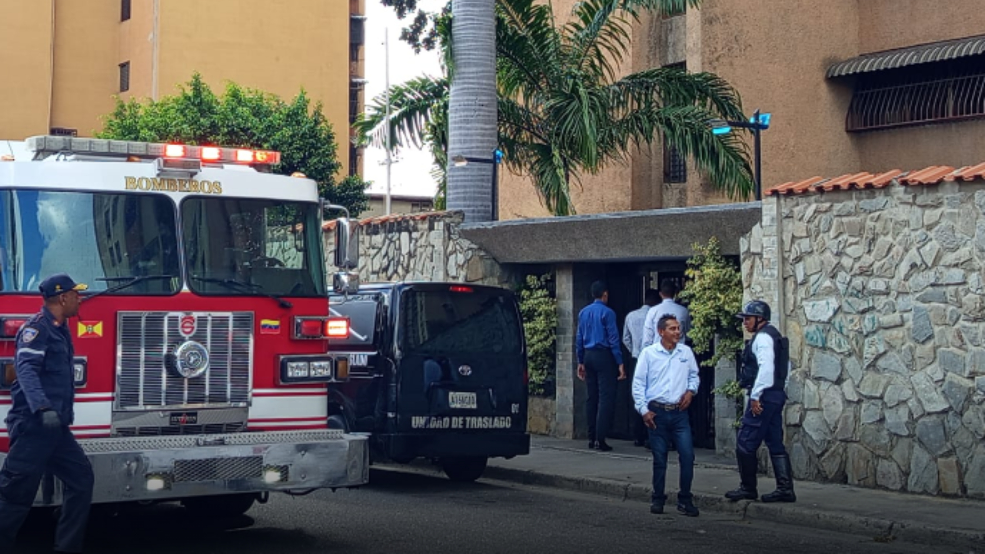 Joven perdió la vida tras caer de un piso 14 en Maracay