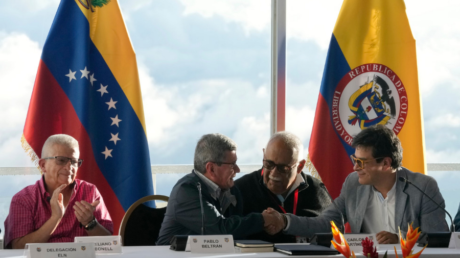 El Gobierno de Colombia y el ELN definirán la "continuidad del cese al fuego" en enero