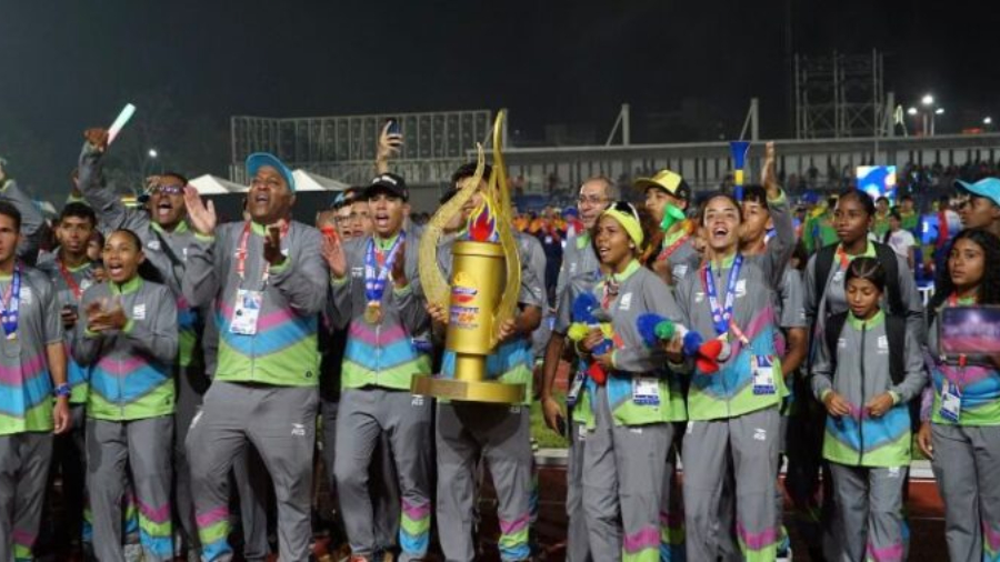 Jefe de Estado felicita a los atletas que participaron en los Juegos de Oriente 2024