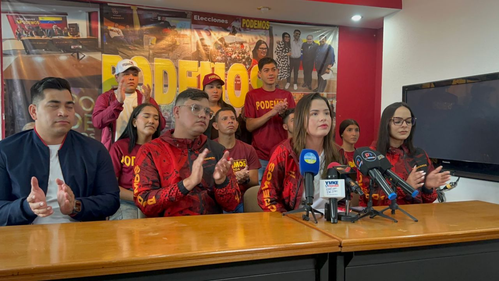 Juventud revolucionaria del Partido Podemos acompañará a Maduro el 10-E ...