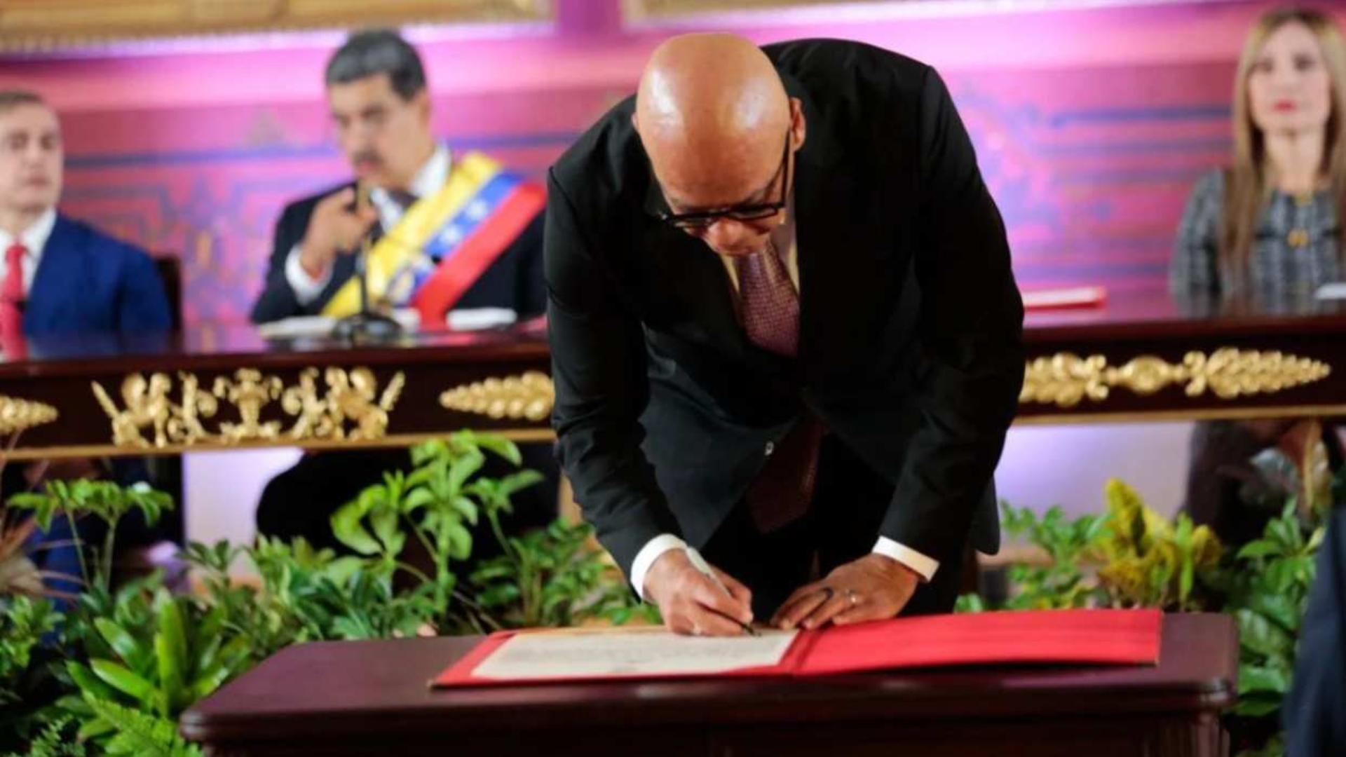 Jorge Rodríguez tras juramentación: Los parlamentarios estamos ...