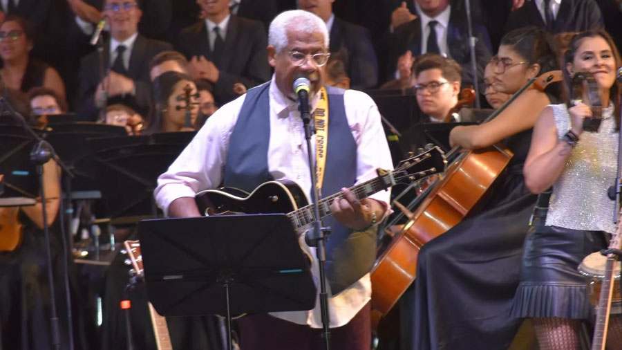 Frank Quintero cautivó a los larenses con estrenos musical y homenaje a ...