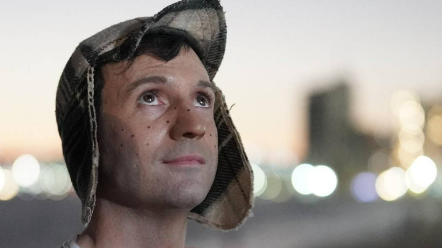 El primer adelanto de la bioserie Chespirito: sin querer queriendo, de Roberto Gómez Bolaños