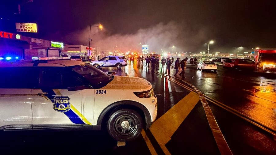 Seis mexicanos muertos: Avión sanitario se estrella en zona residencial de Filadelfia