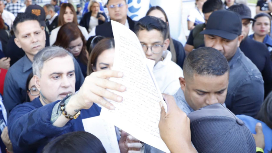 Tarek William Saab informó en la Plaza Bolívar de Caracas que más de 73 ...