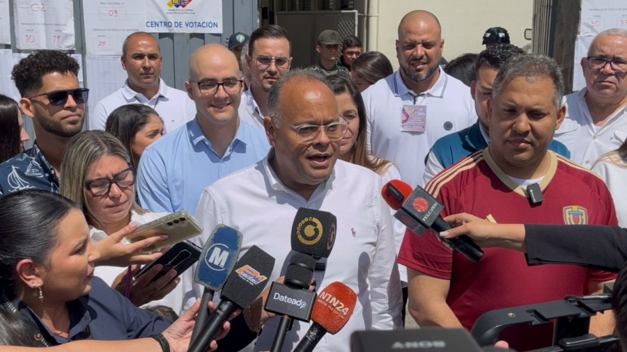 Máximo Sánchez insta a los venezolanos a ejercer su voto y construir un ...