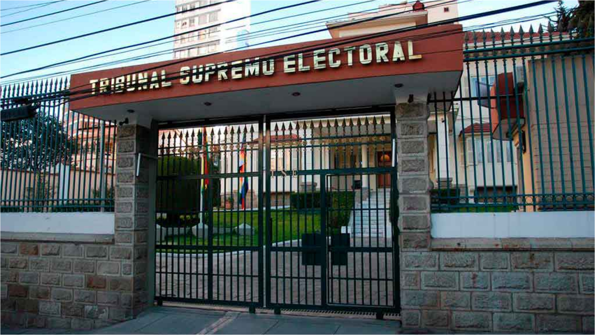 Tribunal Electoral de Bolivia suspendió segundo debate presidencial por ausencia de candidatos
