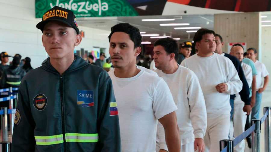 Más de 300 connacionales repatriados desde Estados Unidos regresan a Venezuela este viernes