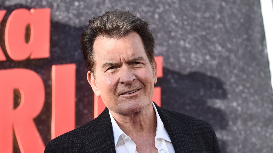 Charlie Sheen confiesa que tuvo relaciones con hombres: "¿Y qué? ¿qué ...