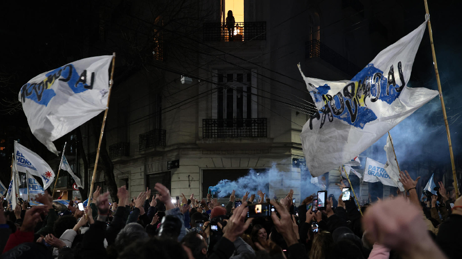 Revés para Milei y triunfo del peronismo en legislativas de Buenos Aires