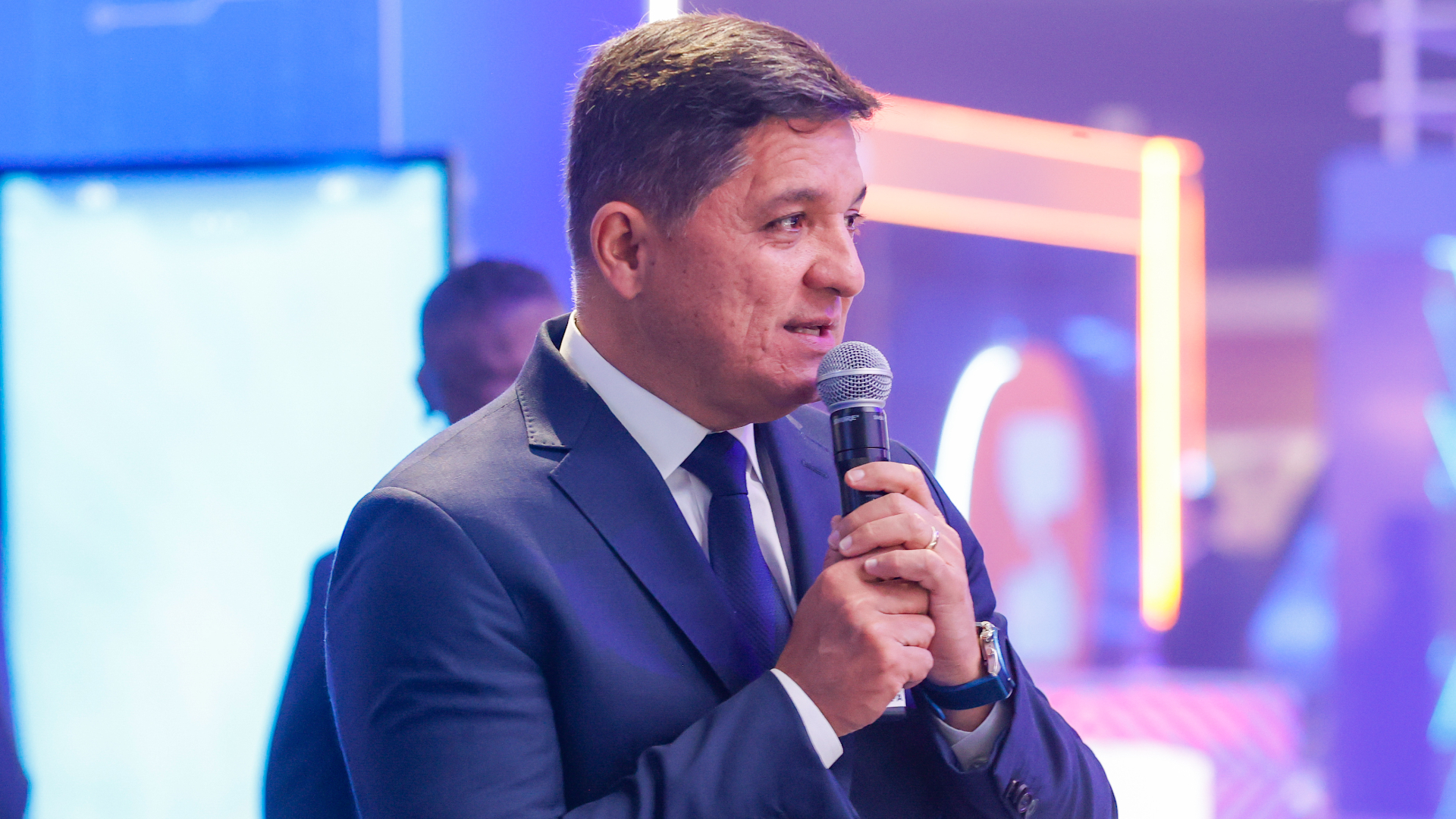 Conatel informó que el despliegue de fibra óptica ha crecido un 338%