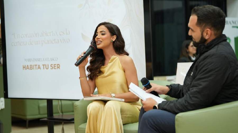 María Daniela Velasco bautiza su libro "Habita tu Ser": Un Viaje hacia ...