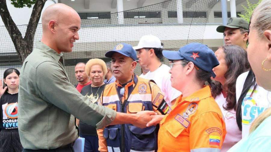 Ministro Héctor Rodríguez: Escuelas y liceos conformarán comités de ...