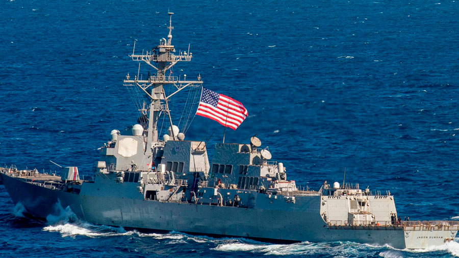 El destructor estadounidense USS Jason Dunham regresa a su puerto base ...