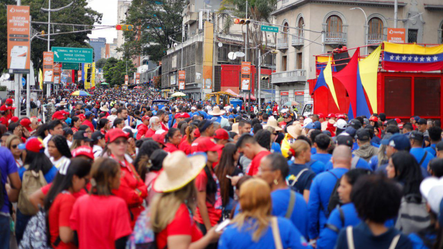Pueblo marcha en Caracas este lunes por la unidad popular y en defensa ...