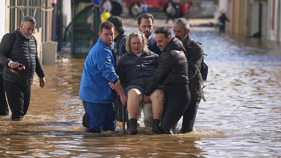 Portugal Underwater: Marta Unleashes Historic Flooding, Homes and ...