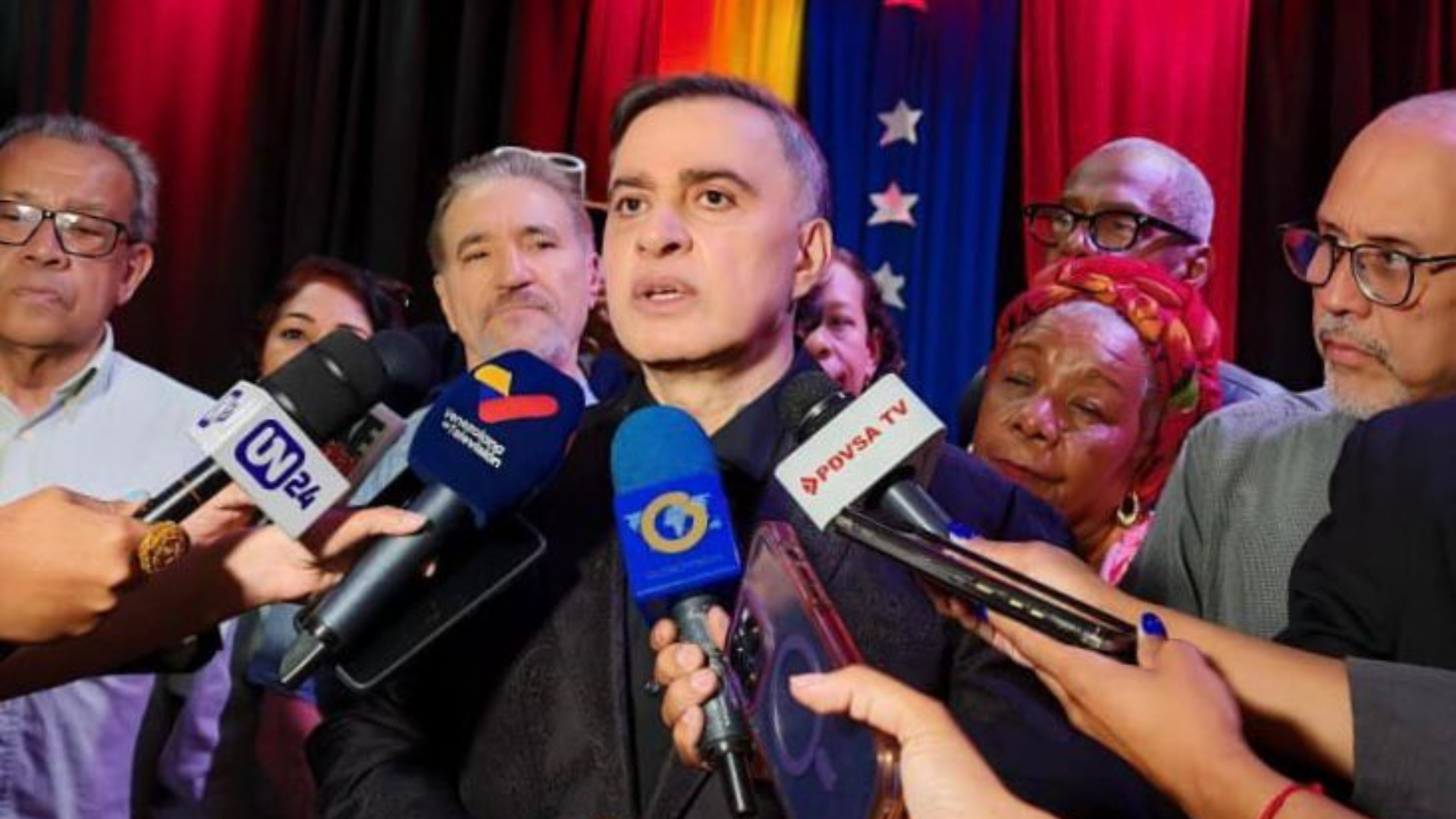 Tarek William Saab reafirmó ante estudiantes la defensa de la venezolanidad