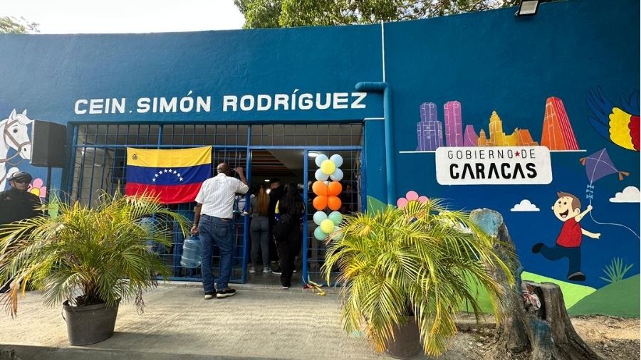 Gobierno de Caracas rehabilita cancha deportiva y módulo octogonal en ...